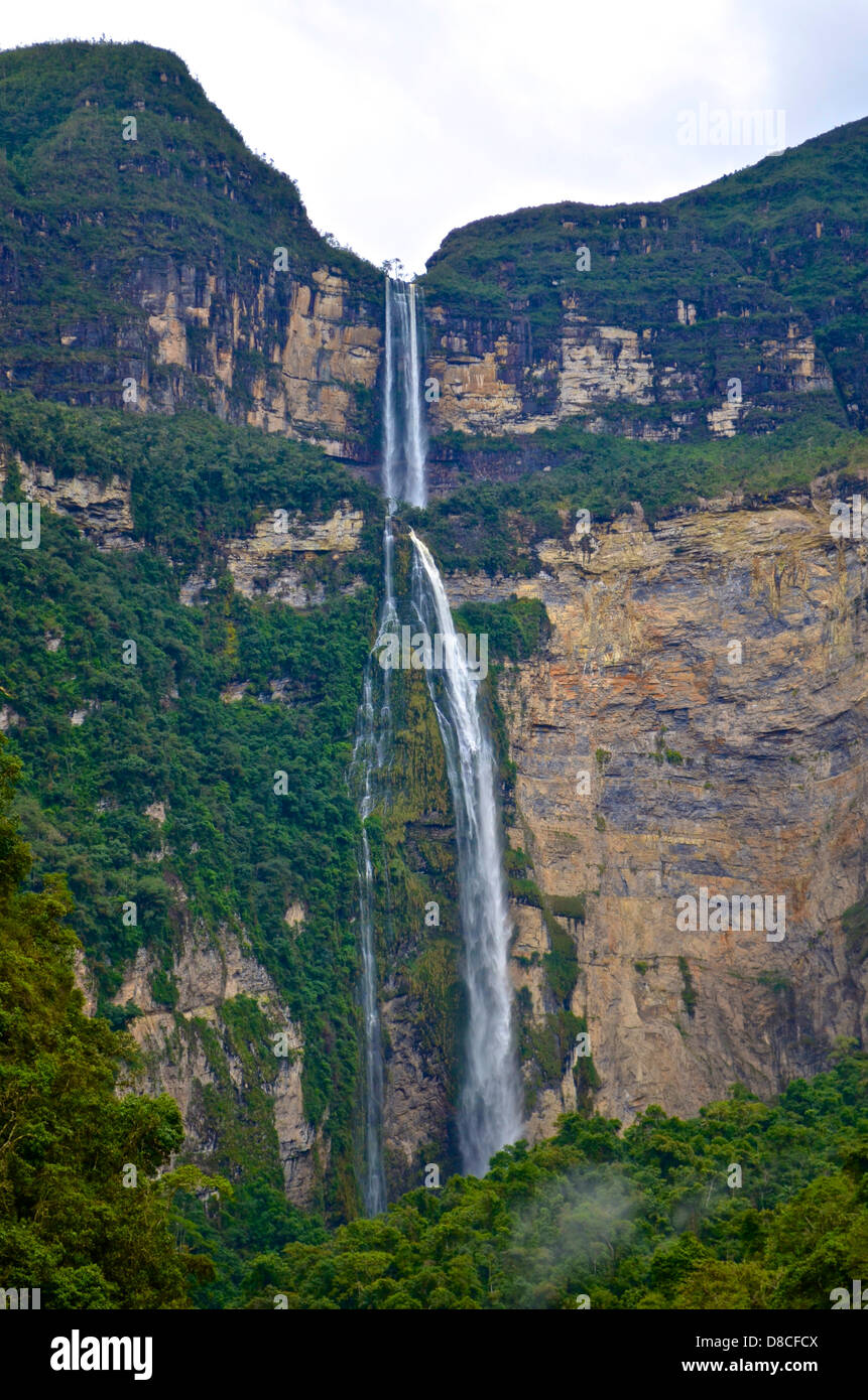Gocta waterfall, 771m high. Chachapoyas, Amazonas, Peru Stock Photo - Alamy