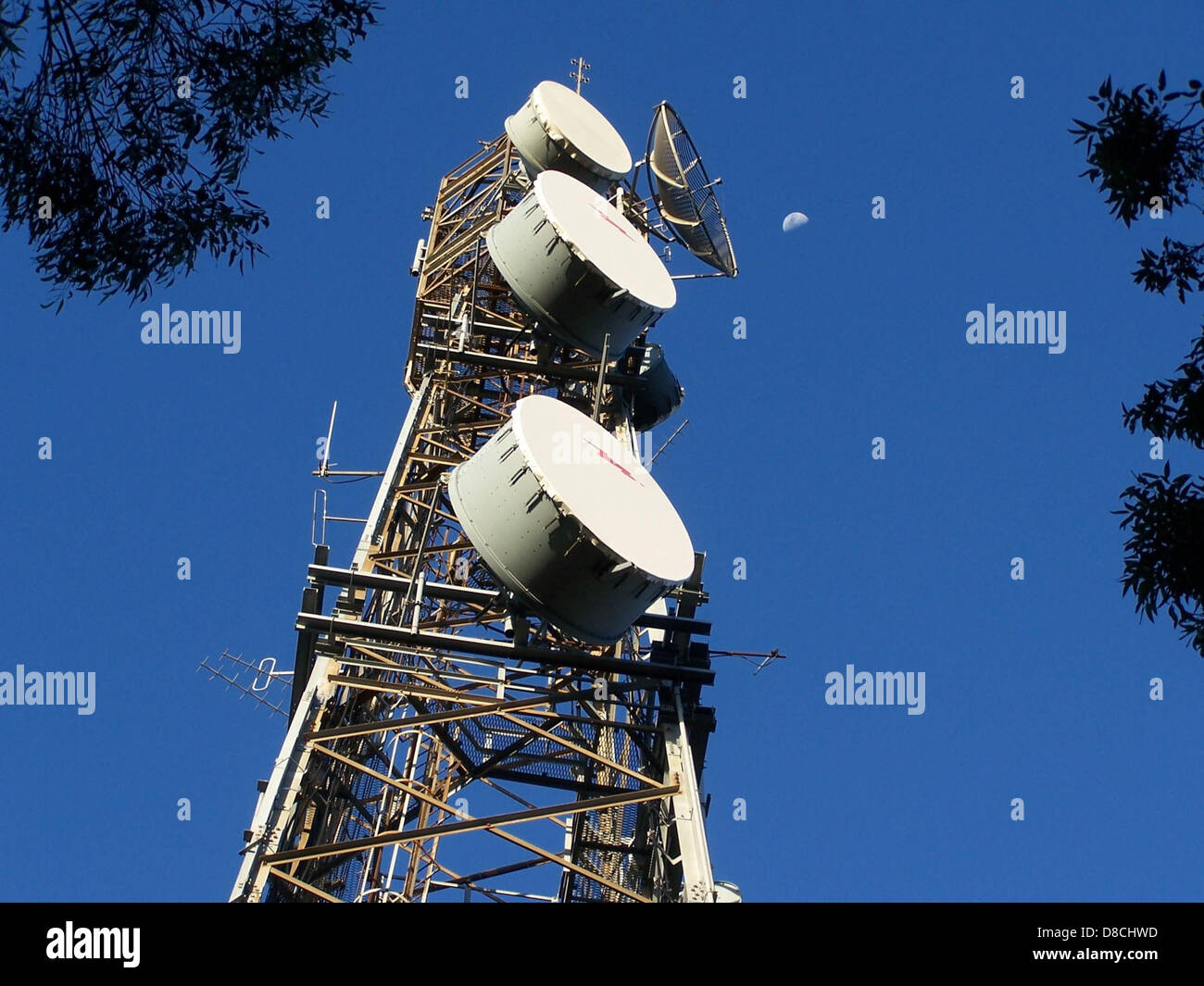 Telecommunications signals hi-res stock photography and images - Alamy
