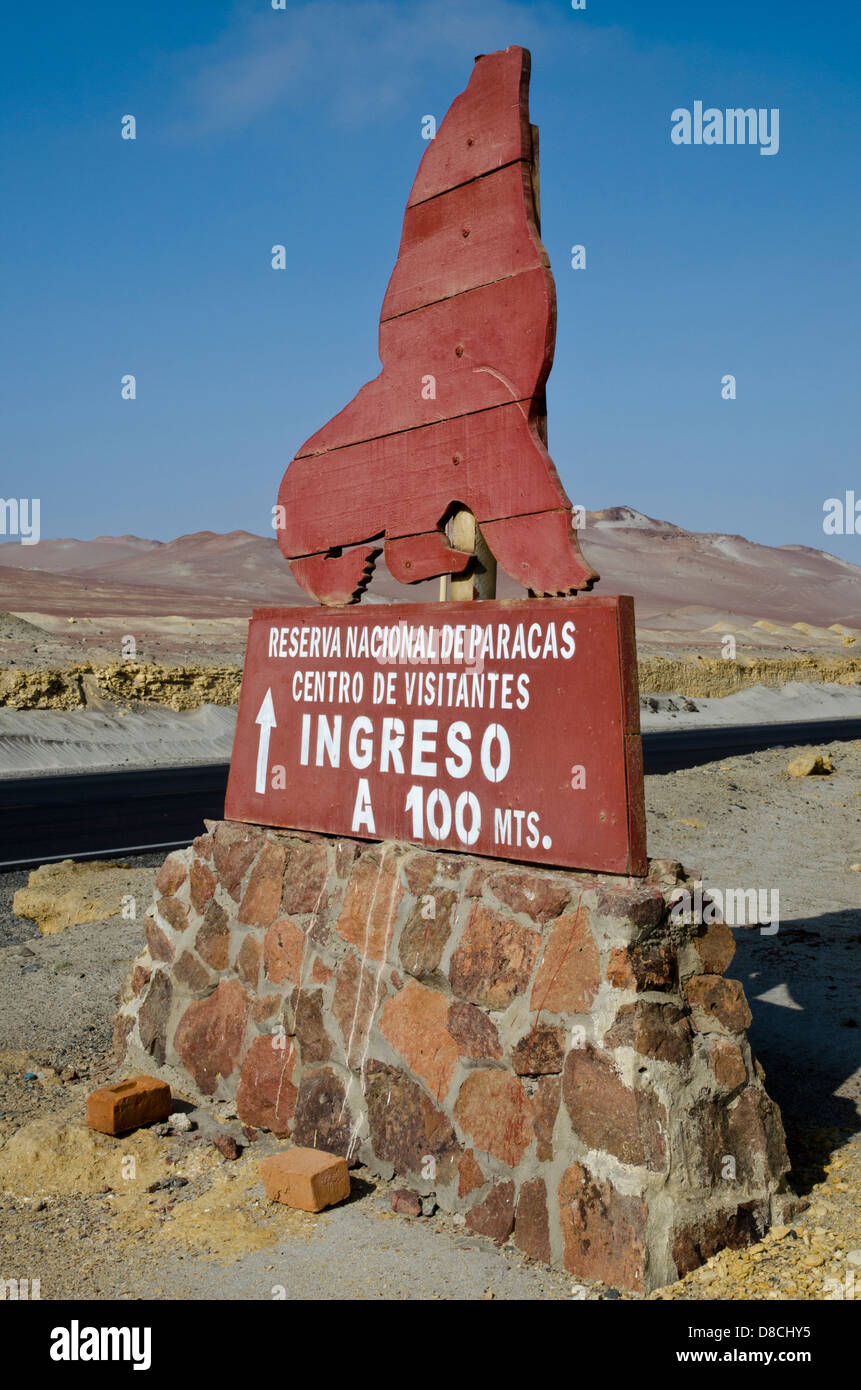 Paracas National Reserve. Peru. Desert coast Stock Photo - Alamy