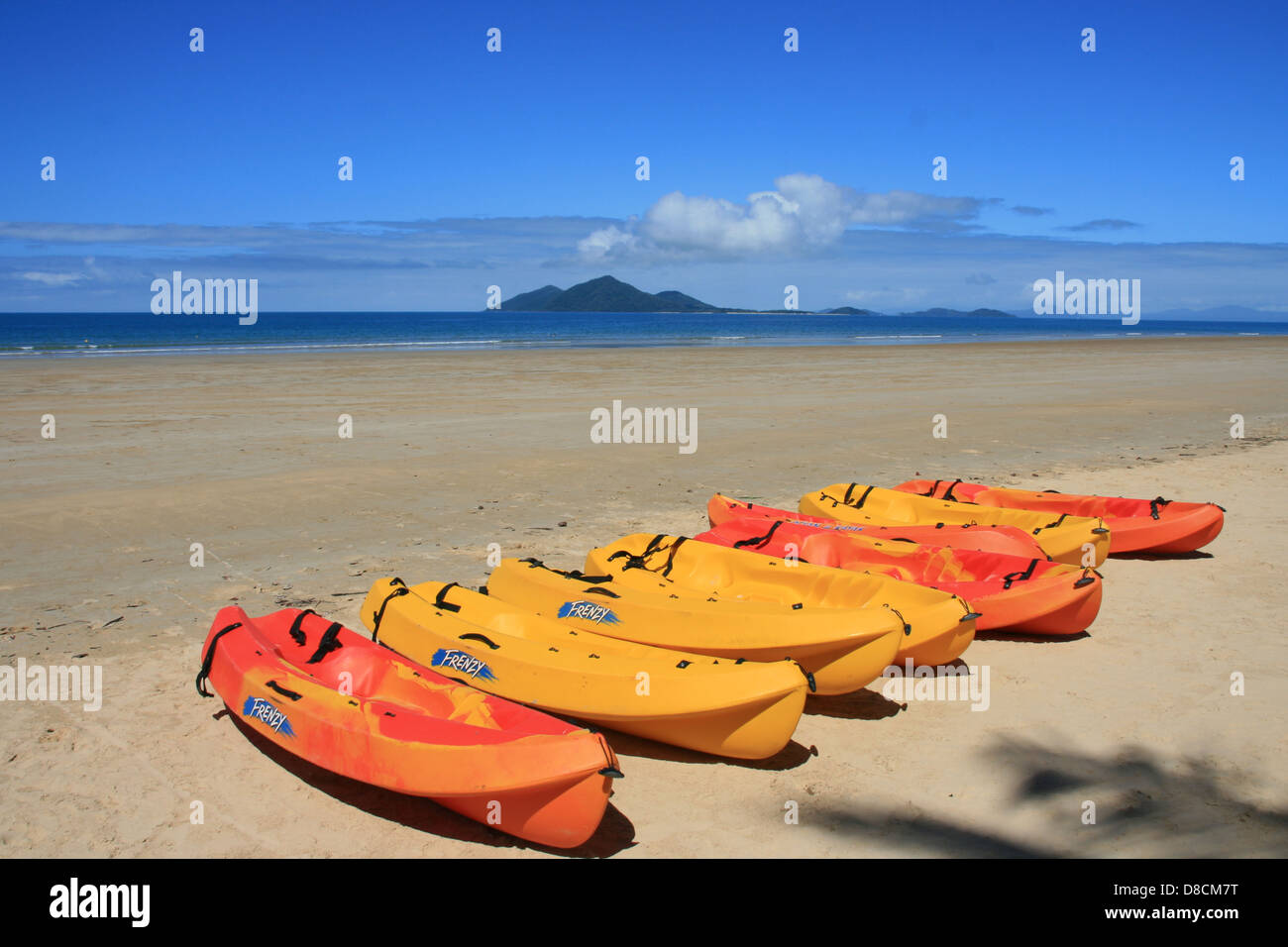 Sea kayaks at Mission Beach, Queenslands, Australia Stock Photo - Alamy