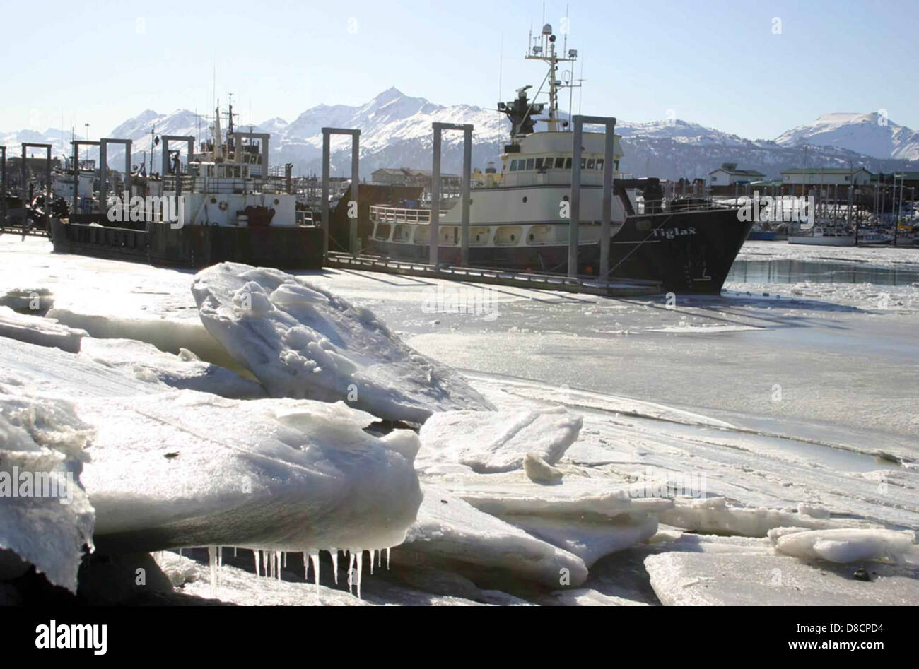 This image shows a powerful icebreaker ship designed to navigate ...