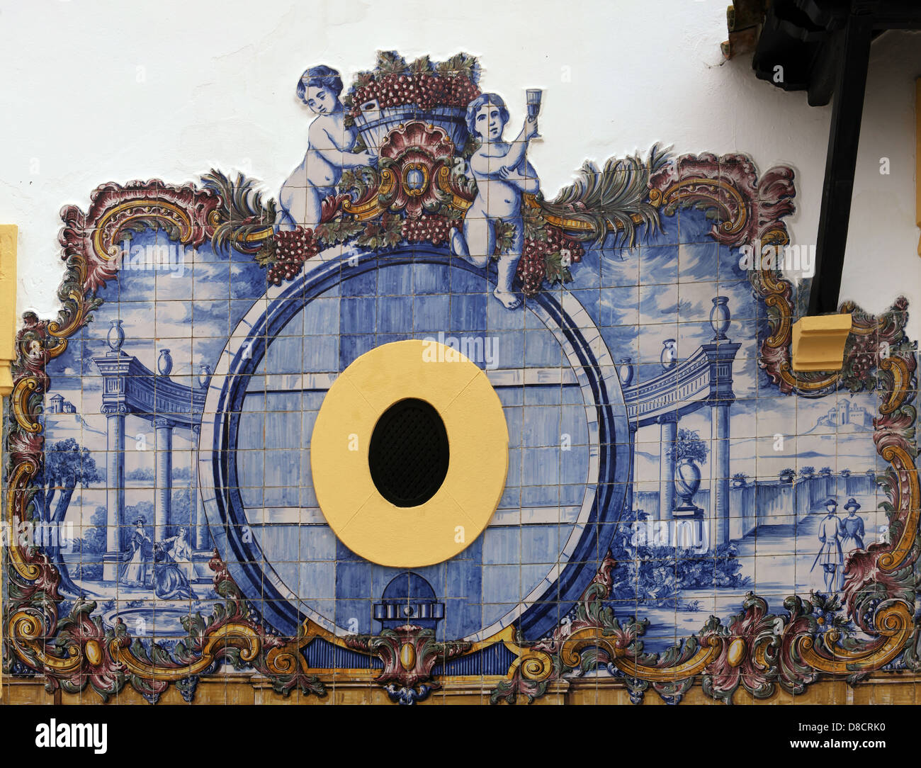 Azulejo tile portugal paint hi-res stock photography and images - Alamy