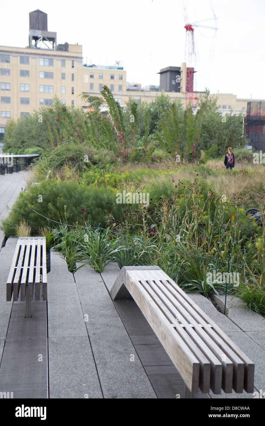 High Line NYC New York City American Seating area Stock Photo - Alamy