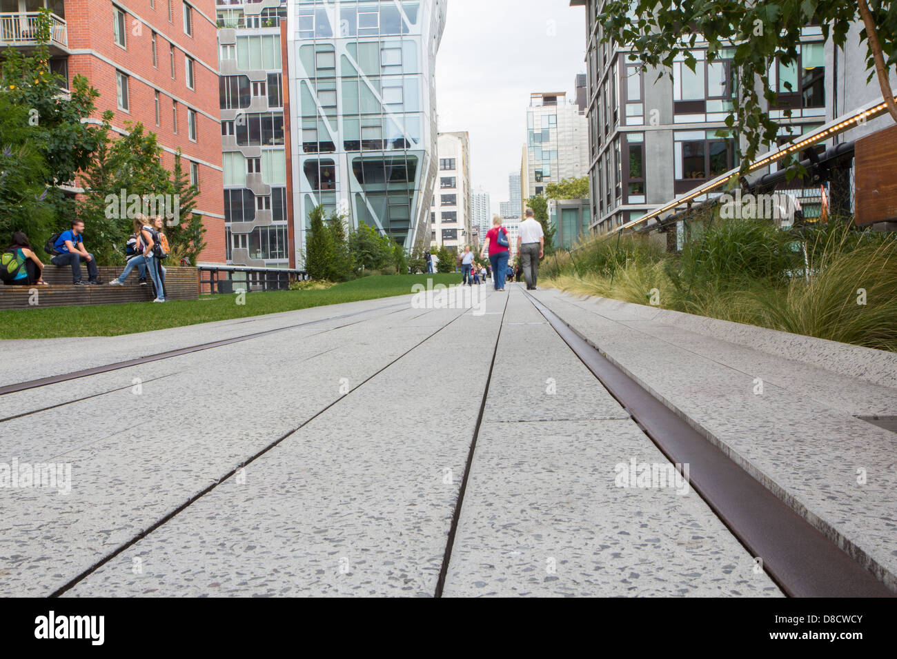 Elevated freight railroad nyc manhattan hi-res stock photography and ...