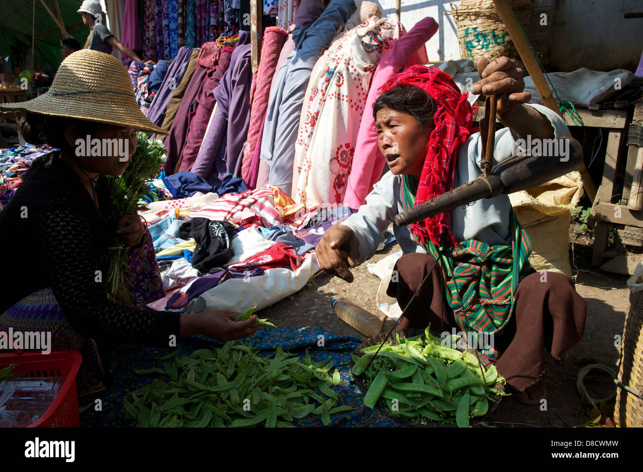 Aungban market hi-res stock photography and images - Alamy