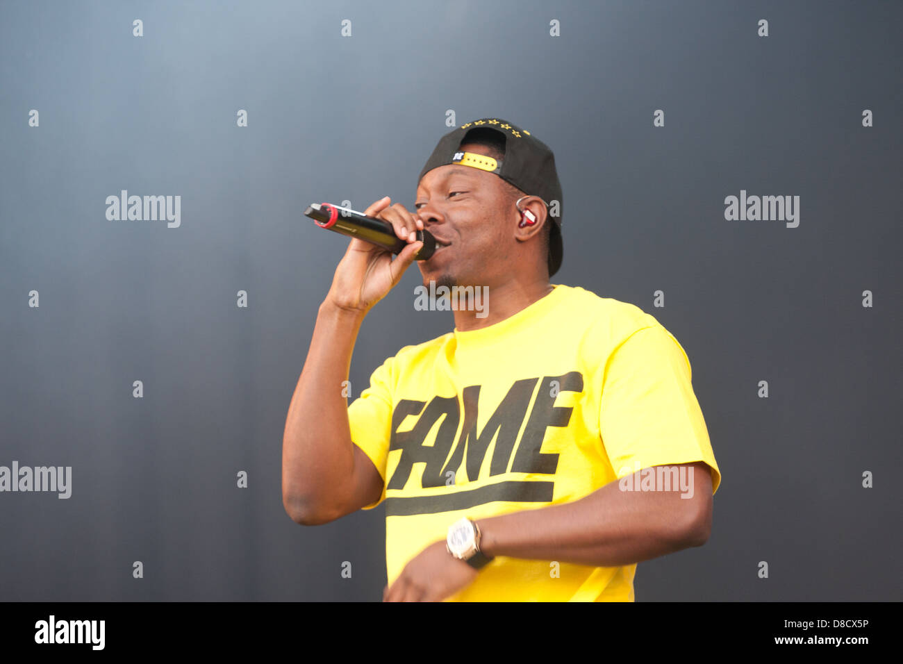 Dizzee rascal smile hi-res stock photography and images - Alamy