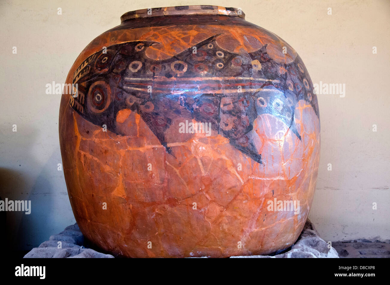 Inca ceramic hi-res stock photography and images - Alamy