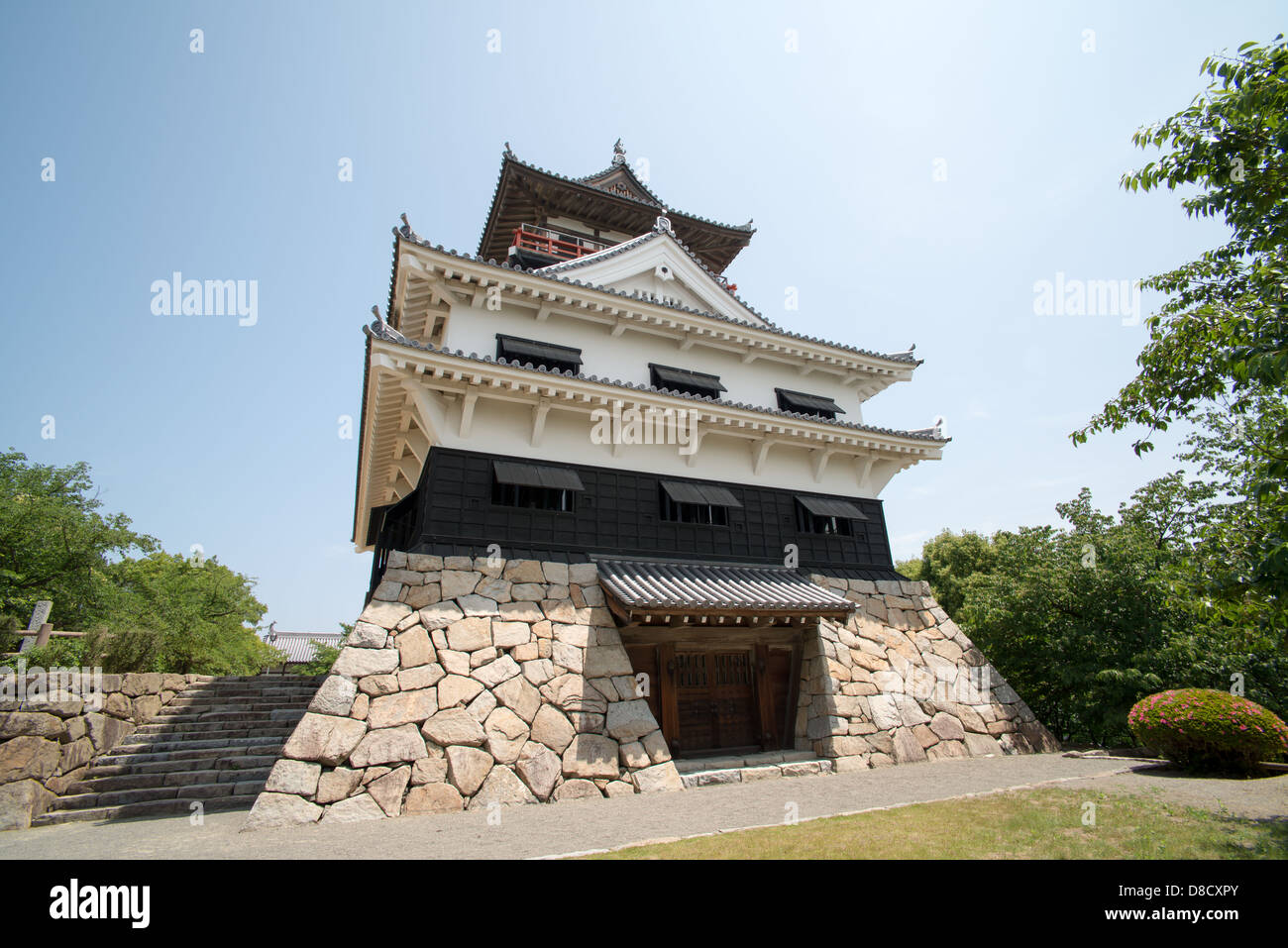 Japanese style castle hi-res stock photography and images - Alamy