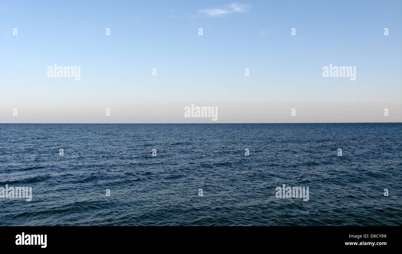 Horizon zenith hi-res stock photography and images - Alamy