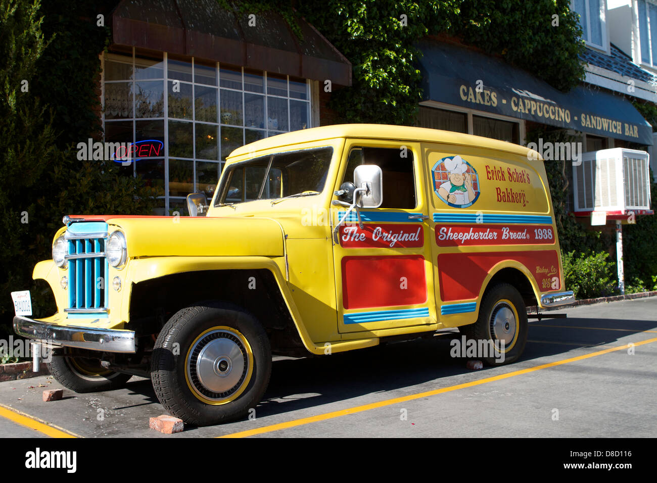 Bakers van hi-res stock photography and images - Alamy