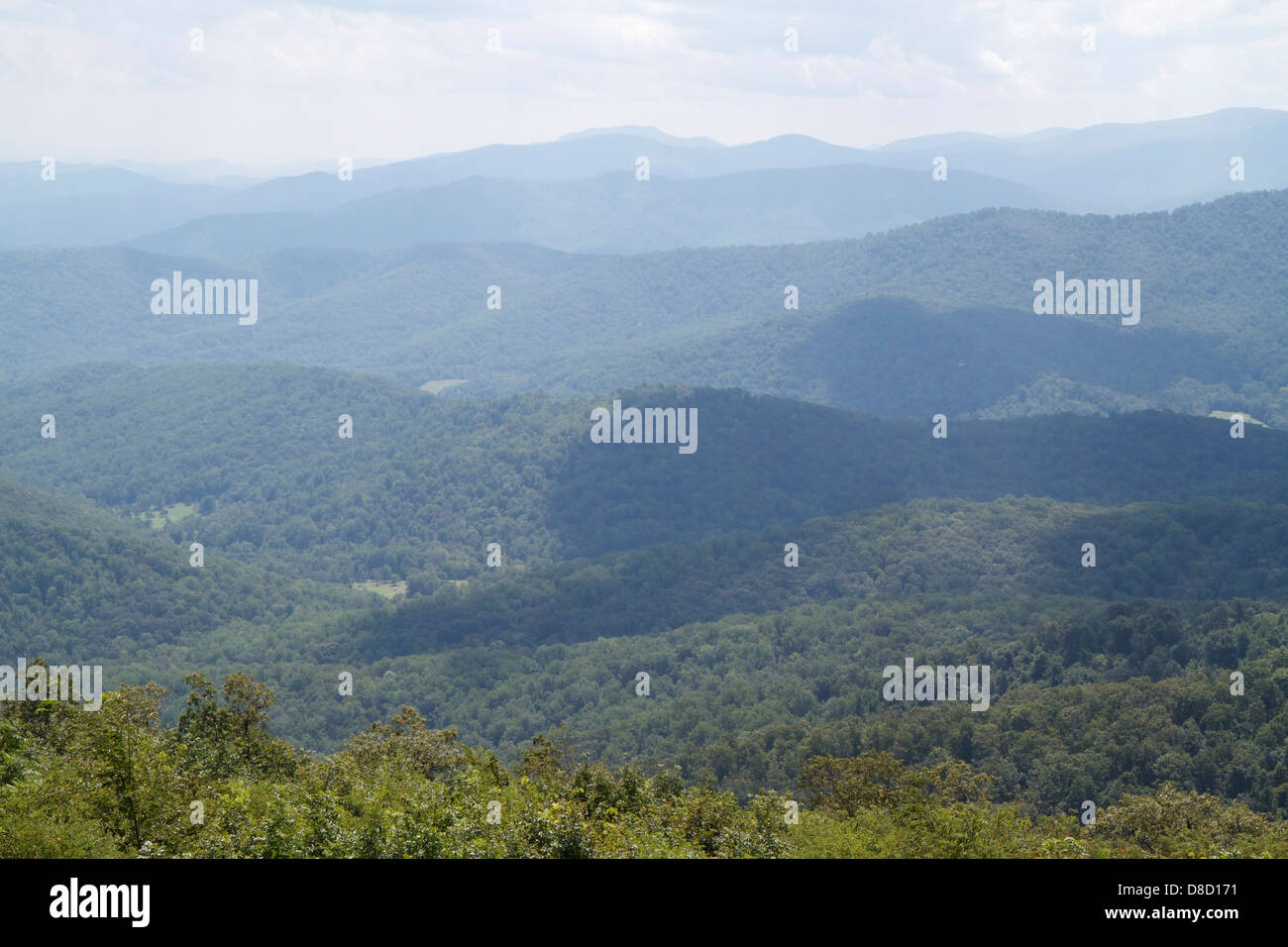 Blue ridge mountains virginia hi-res stock photography and images - Alamy