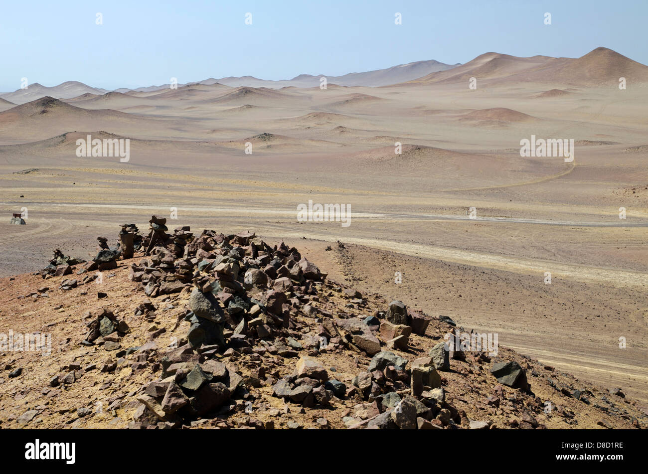 Paracas National Reserve. Peru. Desert coast Stock Photo - Alamy
