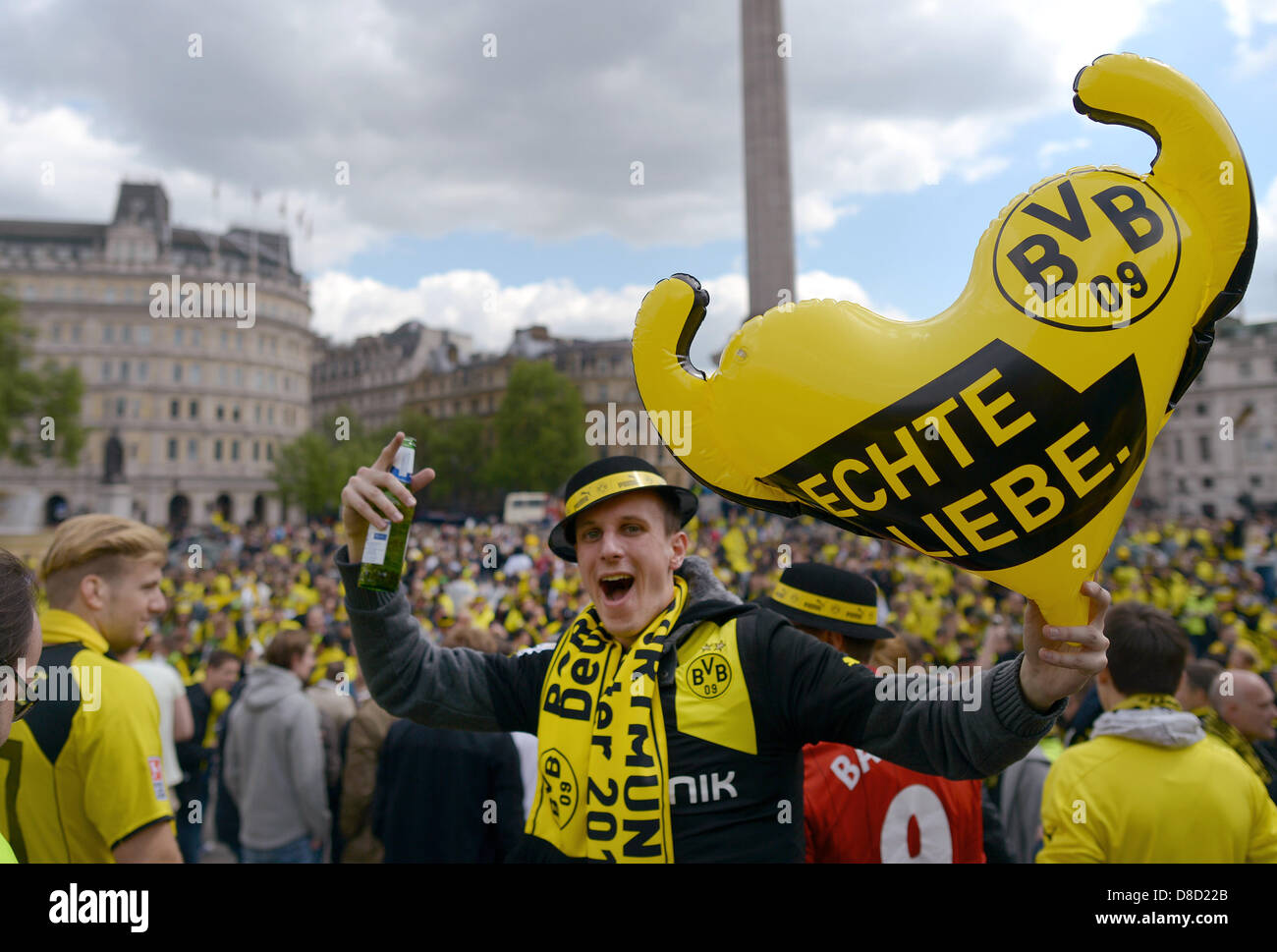 Supporters of Borussia Dortmund at the Trafalgar Square in London ...
