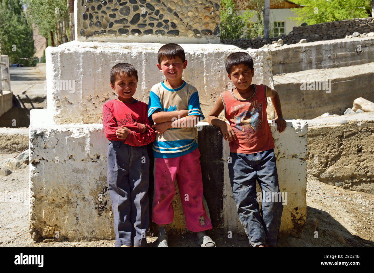 Tajik children in Ishkashim village of Wakhan Valley, Tajikistan Stock ...