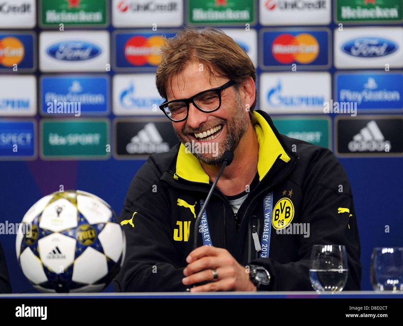 Soccer england press conference wembley stadium hi-res stock ...