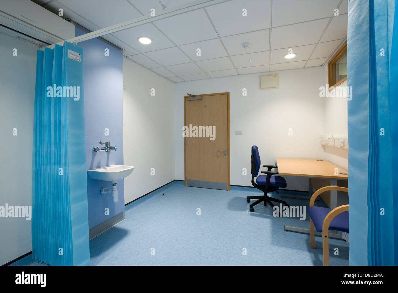 doctor's consulting room Stock Photo - Alamy