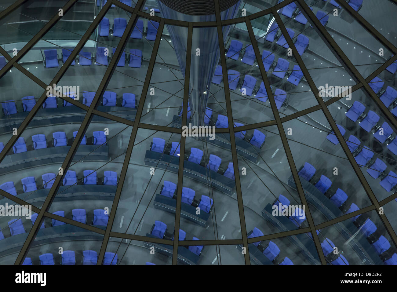 Berlin reichstag dome hi-res stock photography and images - Alamy