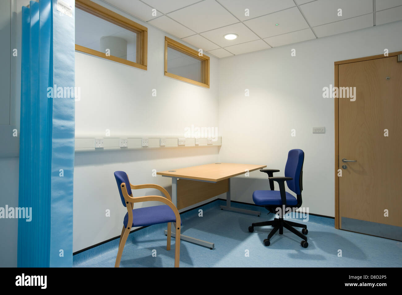doctor's consulting room Stock Photo - Alamy