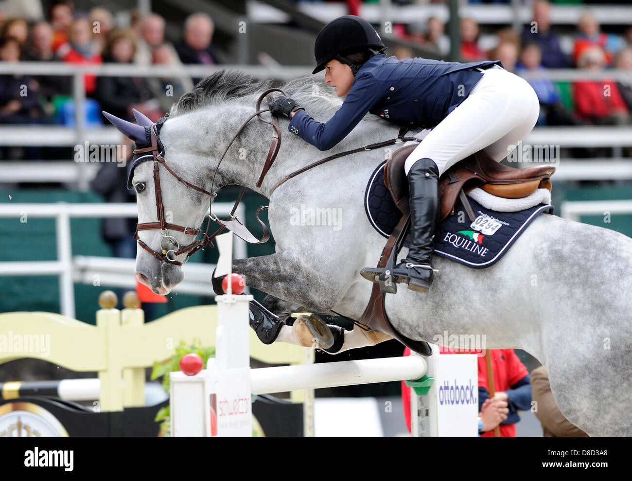 Daughter of musician Bruce Springsteen, Jessica Springsteen, jumps over ...