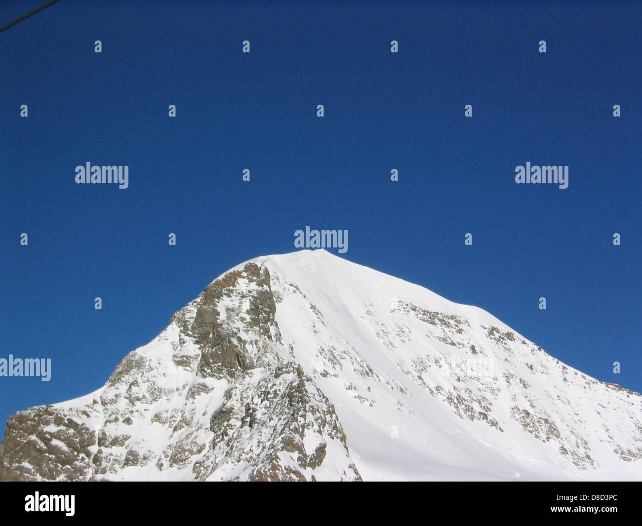 Sharp mountain range hi-res stock photography and images - Alamy