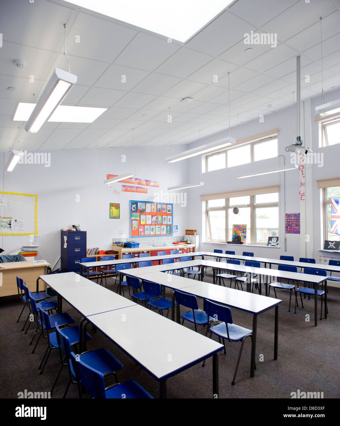 Perivale primary school hi-res stock photography and images - Alamy