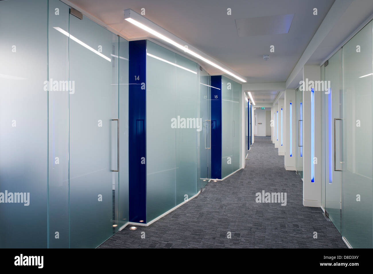 Corridor glass partition hi-res stock photography and images - Alamy