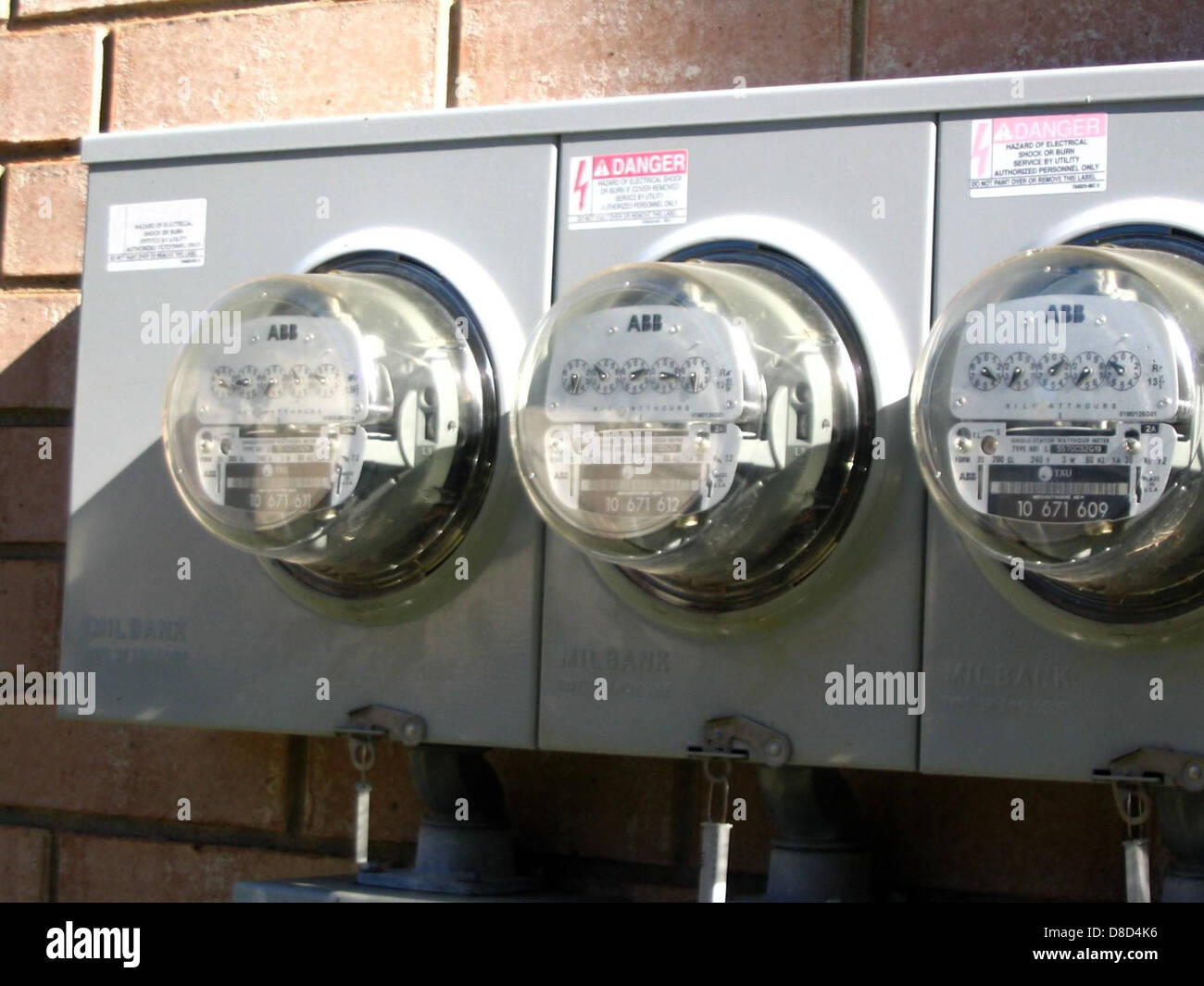 Energy consumption tracking hi-res stock photography and images - Alamy