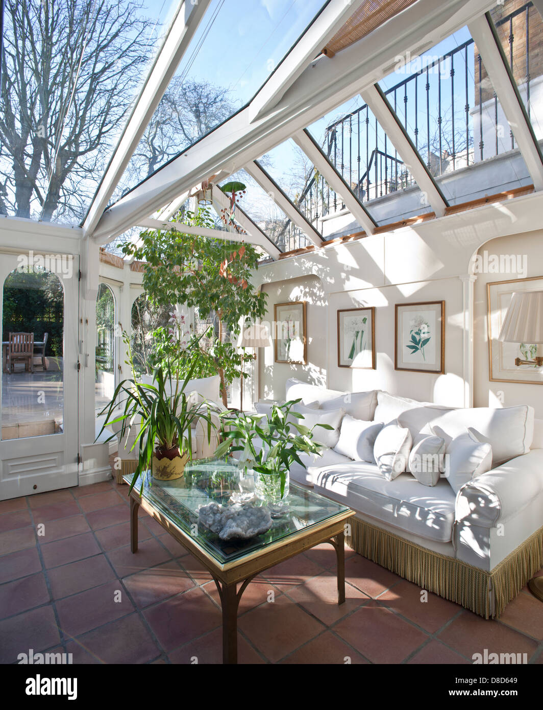 Conservatory design hi-res stock photography and images - Alamy