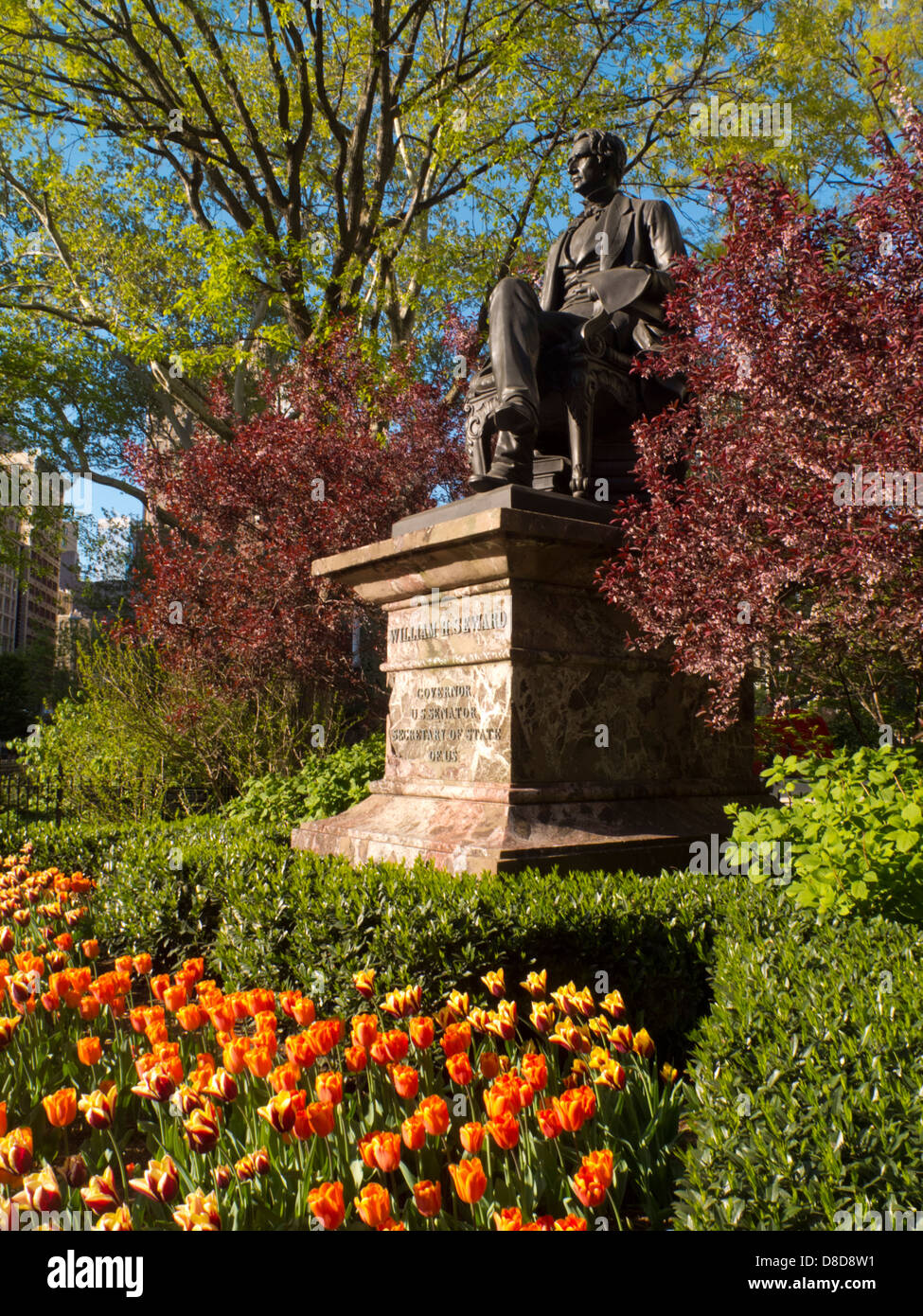 James madison statue hi-res stock photography and images - Alamy