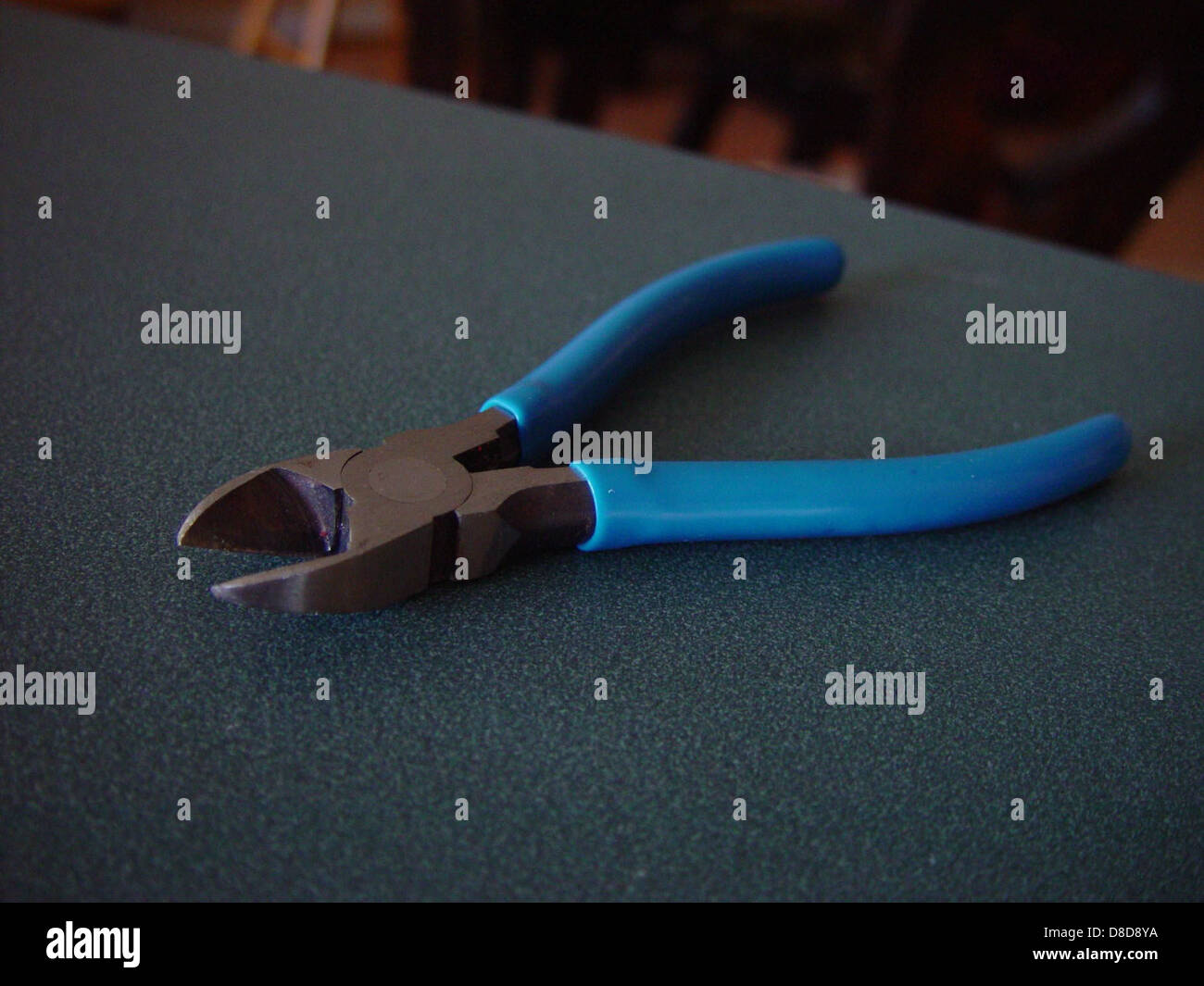 Sidecutters hi-res stock photography and images - Alamy