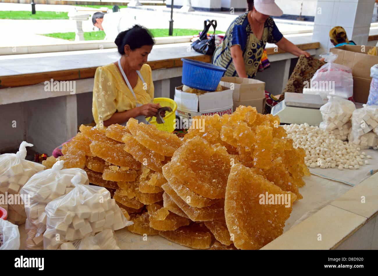 Sugar crystals for sale at Siob Bazaar in Samarkand Stock Photo - Alamy