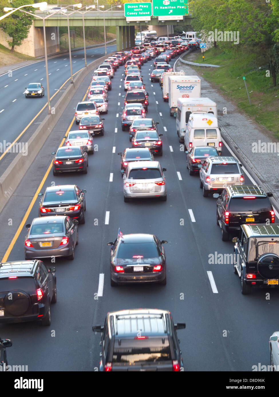 Highway traffic New York City Stock Photo - Alamy