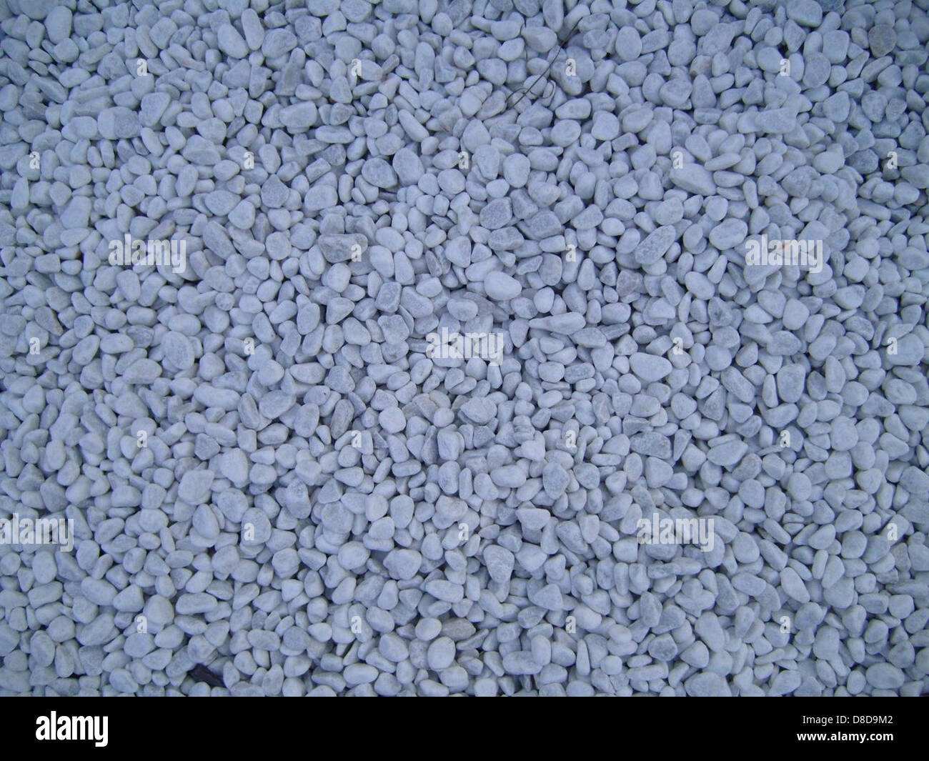 White pebbles arranged in pathways hi-res stock photography and images ...