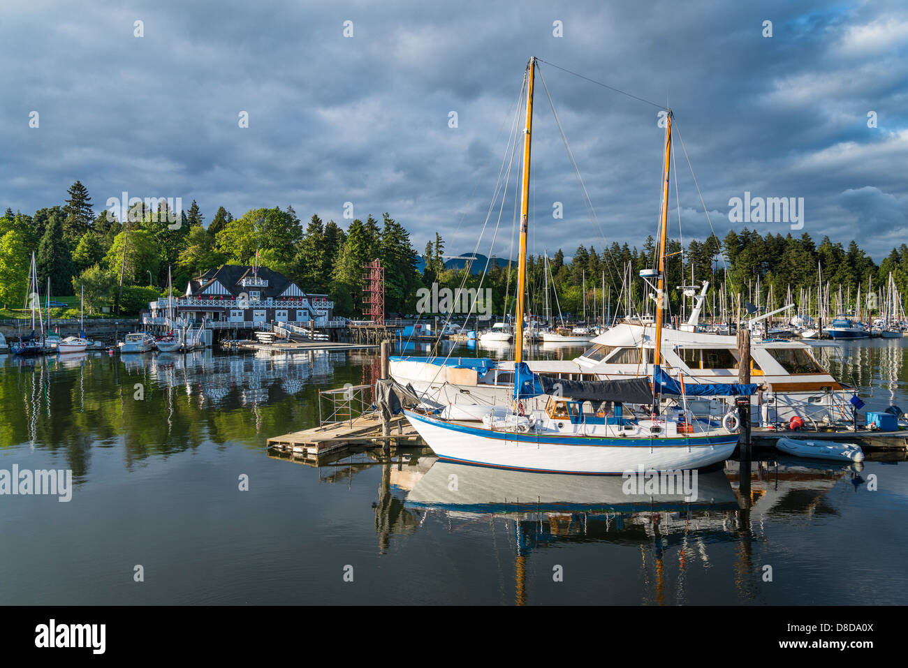Marina, boats, Vancouver Rowing Club Pavilion, Stanley park, Vancouver ...