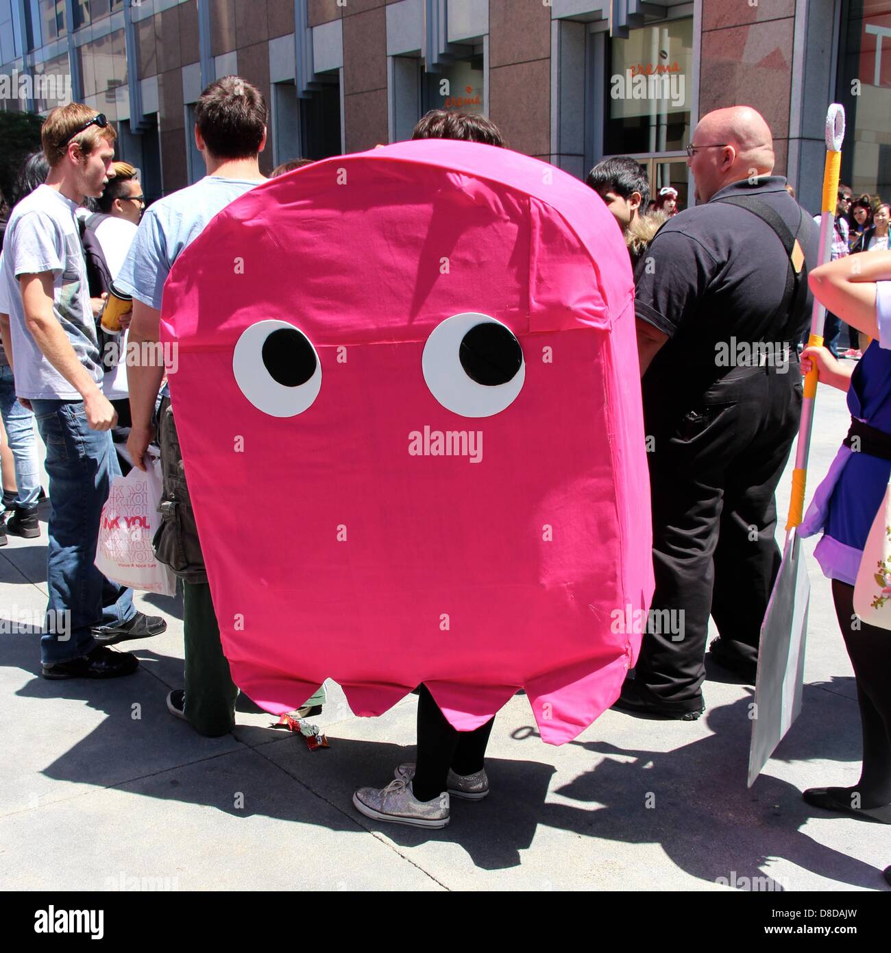 Long line japanese hi-res stock photography and images - Alamy