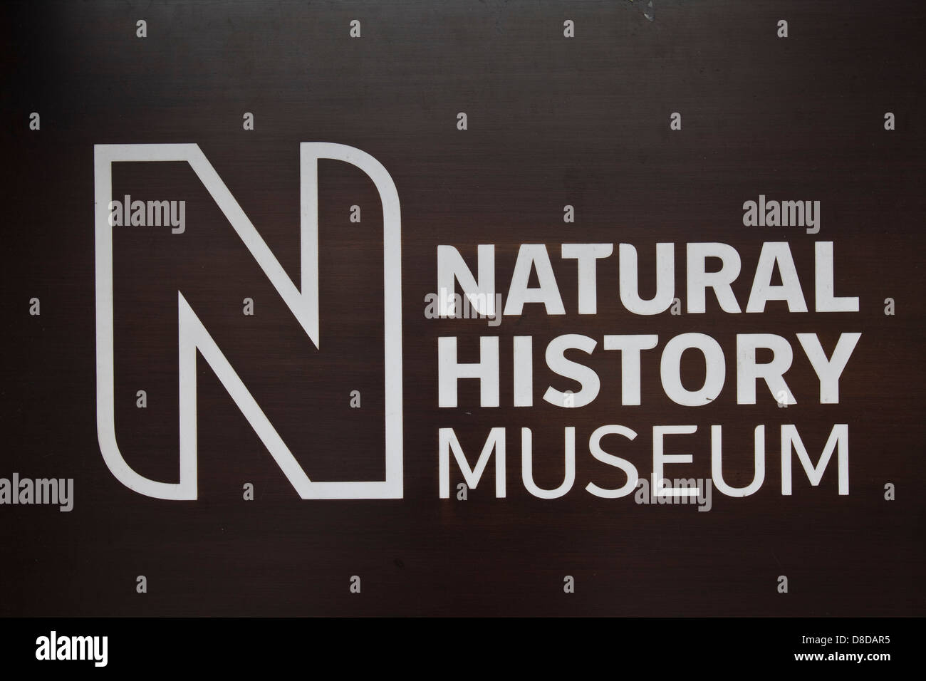 The british museum london sign exterior hi-res stock photography and ...