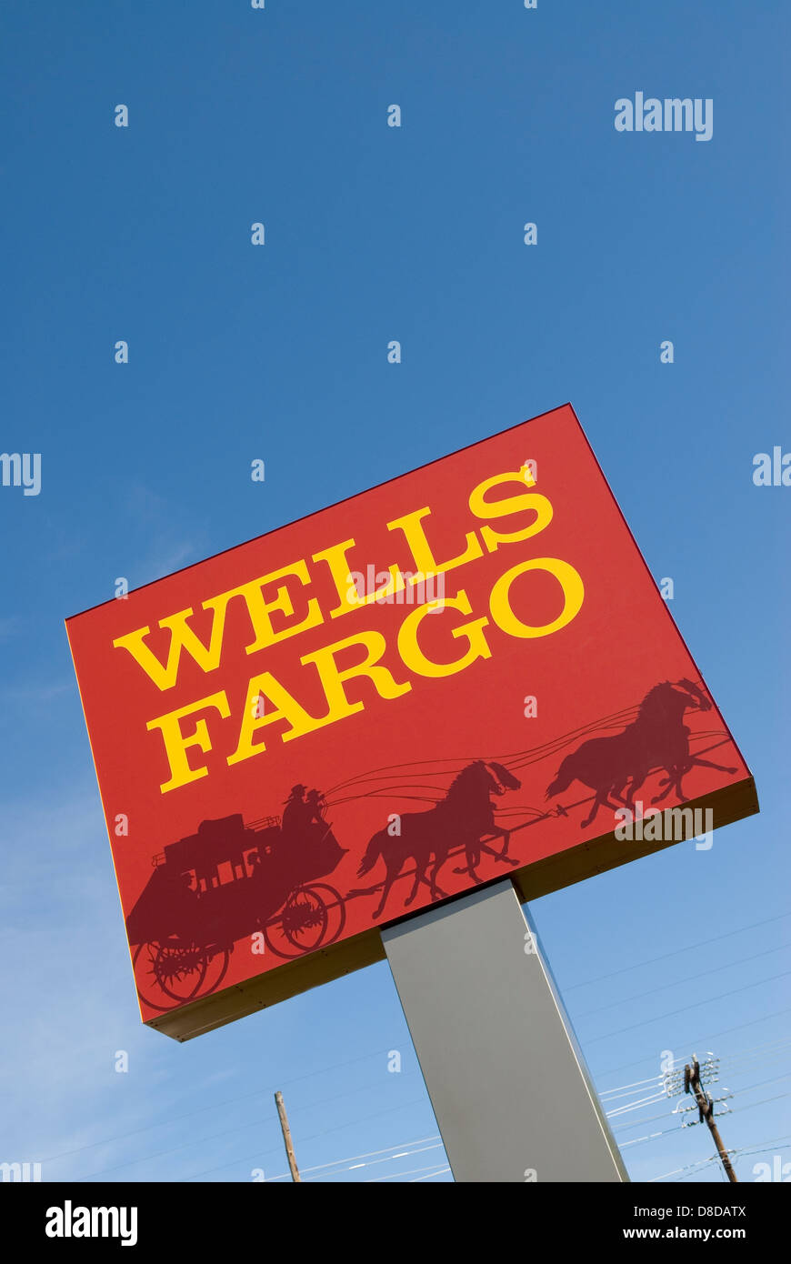 Wells fargo banking hi-res stock photography and images - Alamy