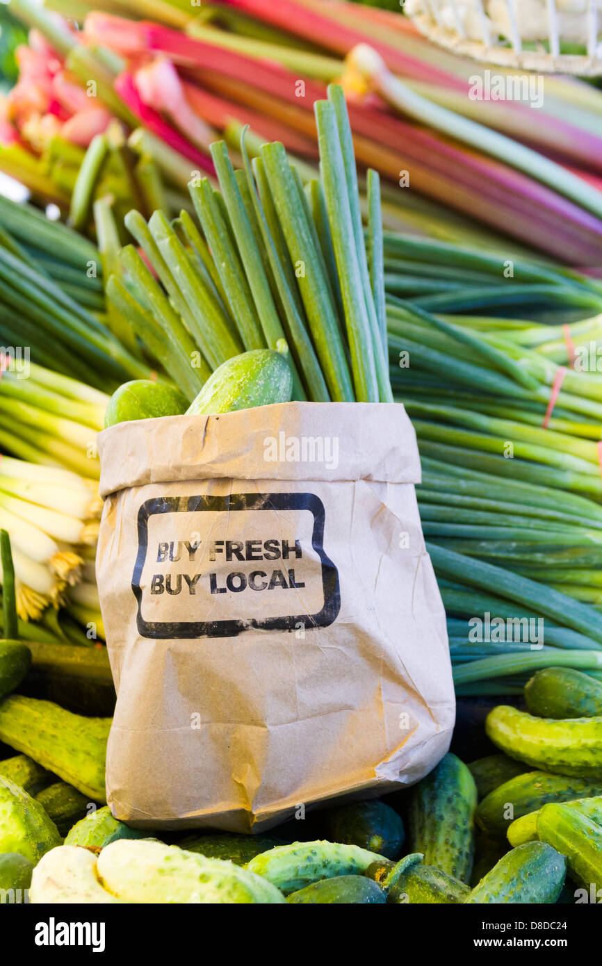 Fresh produce on sale at the local farmers market Stock Photo - Alamy