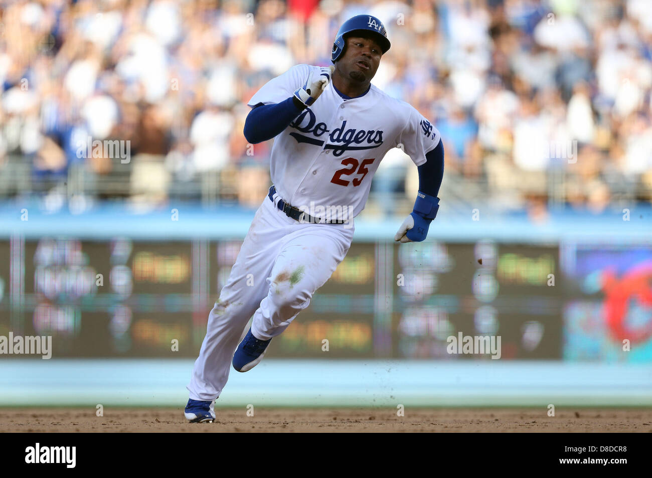 Los Angeles, California, USA. 25th May, 2013. Los Angeles Dodgers left ...