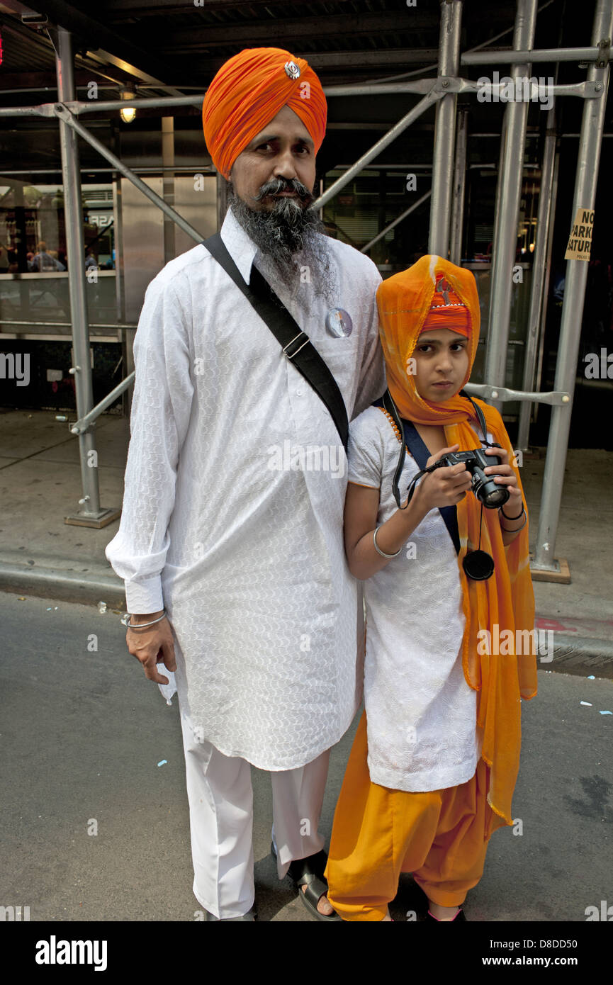 Sikh father daughter hi-res stock photography and images - Alamy