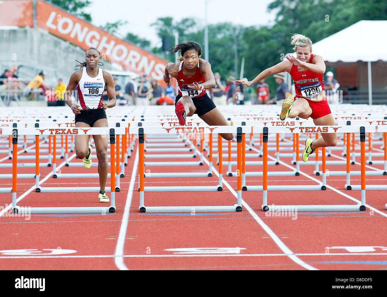 Womens 100 meter hurdles hi-res stock photography and images - Alamy