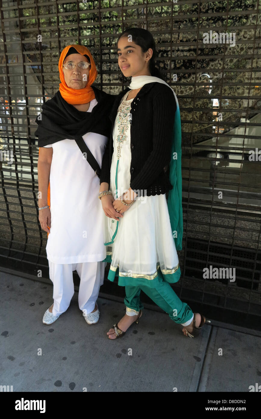 East indian teen girl hi-res stock photography and images - Alamy