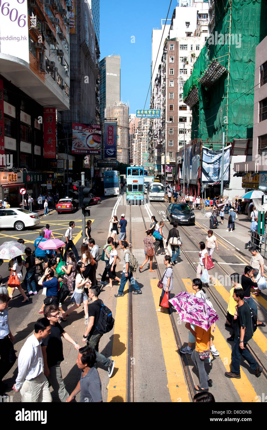 Busy crossing on Johnston Road, Wan Chai, Hong Kong Stock Photo - Alamy