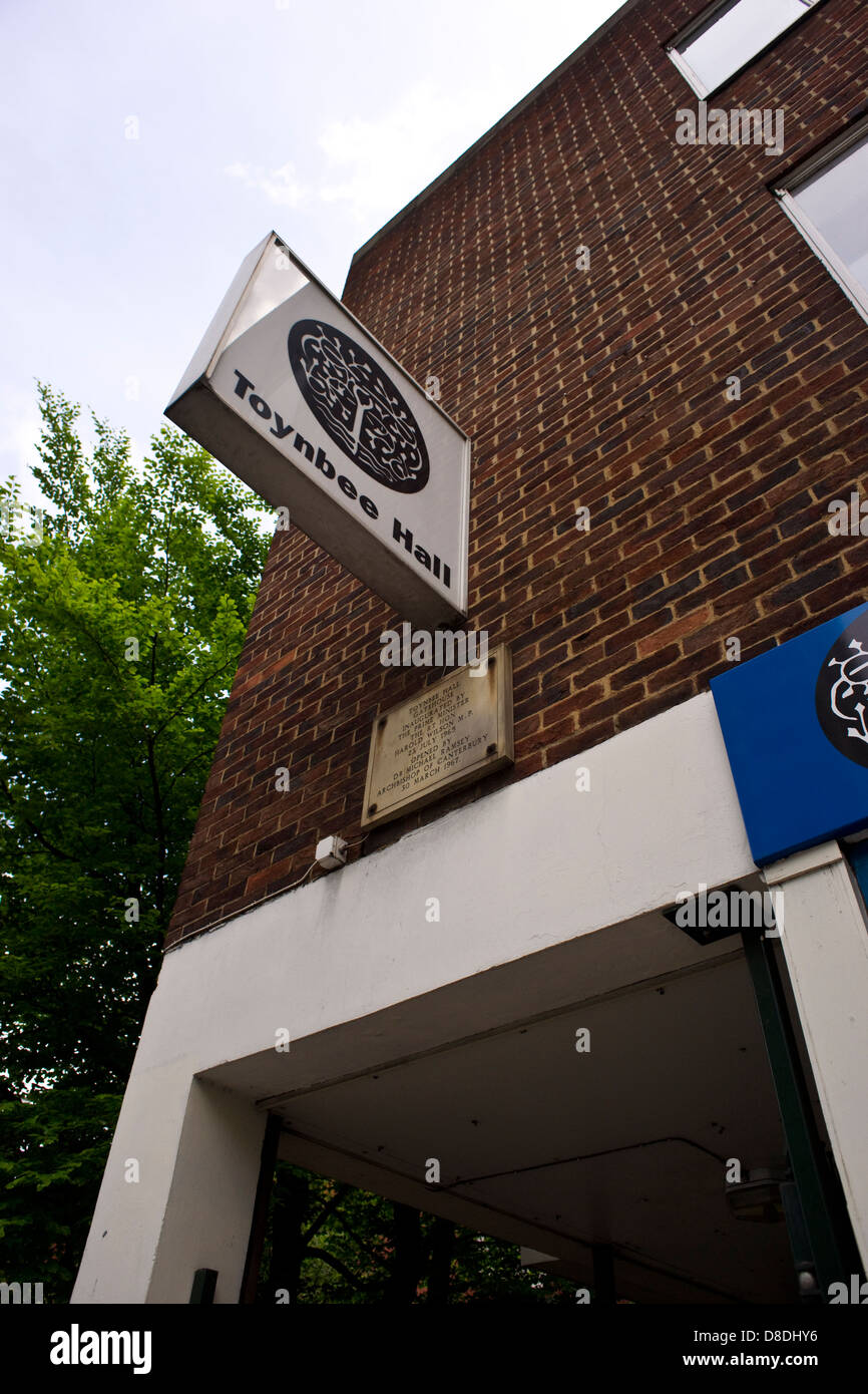 Toynbee hall hi-res stock photography and images - Alamy
