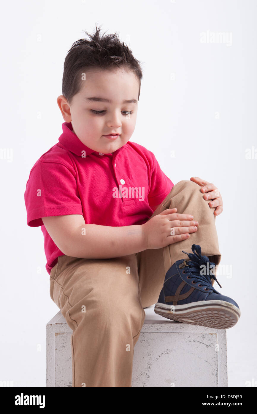 young boy playing Stock Photo - Alamy