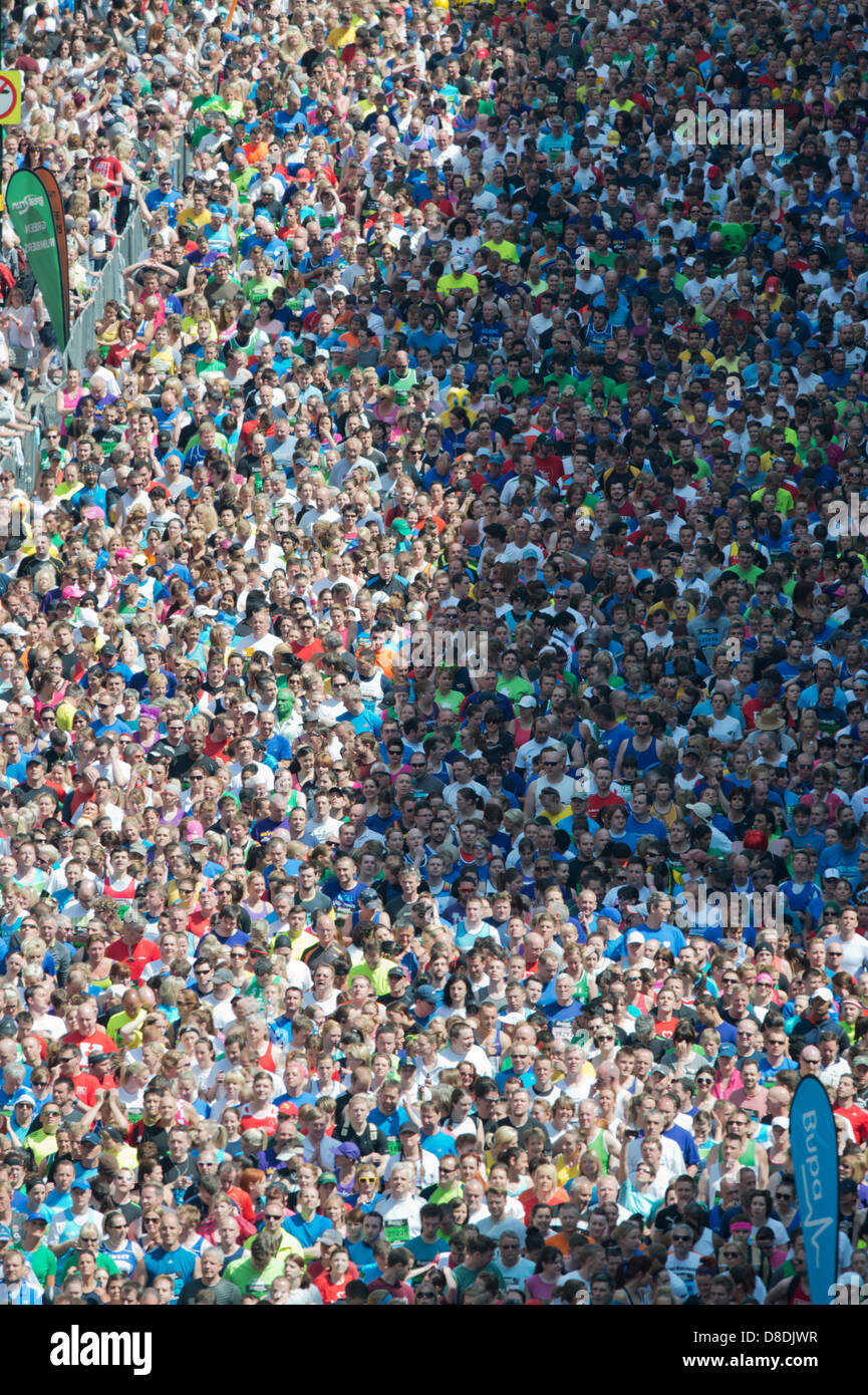 Largest mass participation events hi-res stock photography and images ...