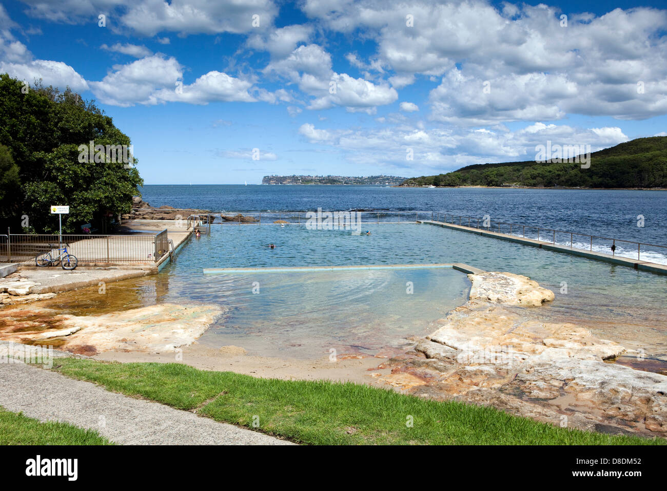 Fairlight tidal swimming pool hi-res stock photography and images - Alamy