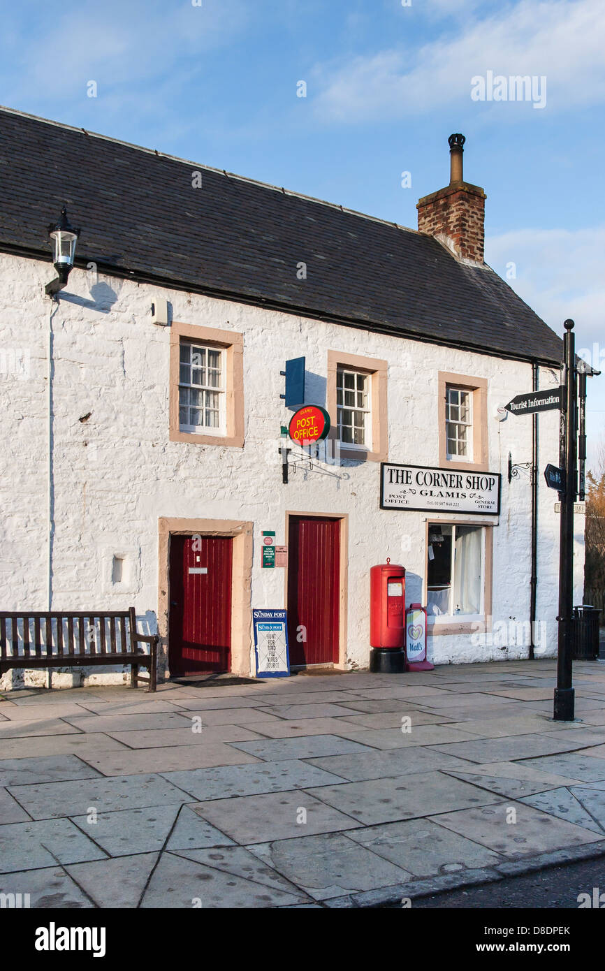 Corner shop & post office at Glamis in Angus, Scotland Stock Photo - Alamy