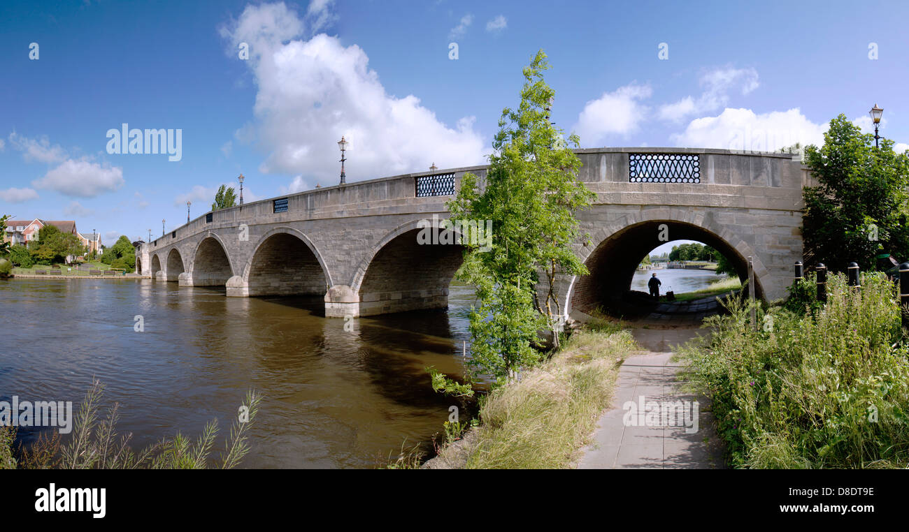 Chertsey hi-res stock photography and images - Alamy