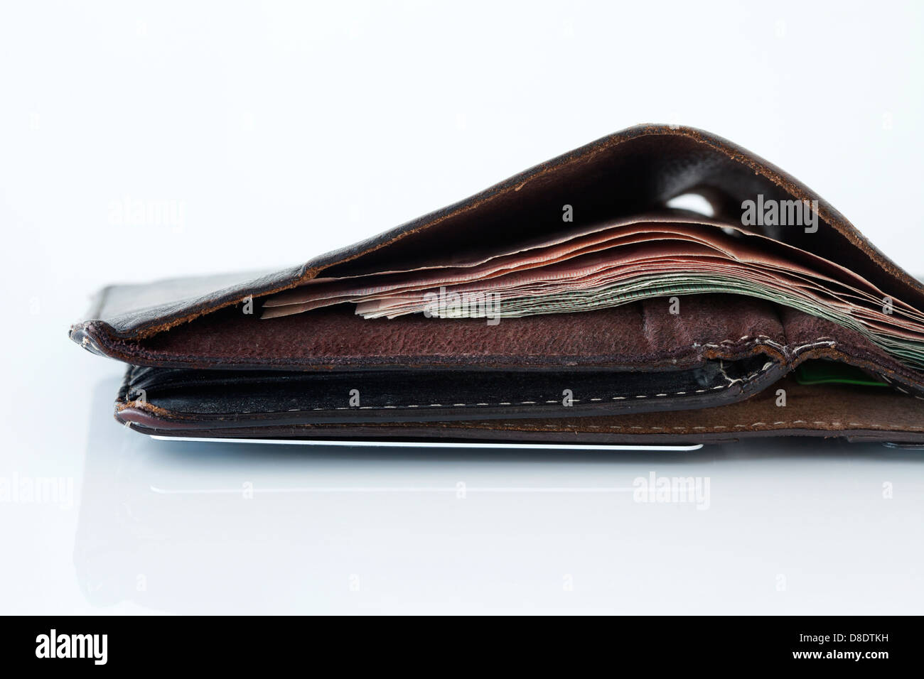 Banknotes in wallet Stock Photo - Alamy